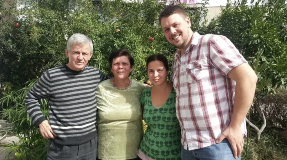 Especially The Family: Disciples Helping Disciples - Disciples Today